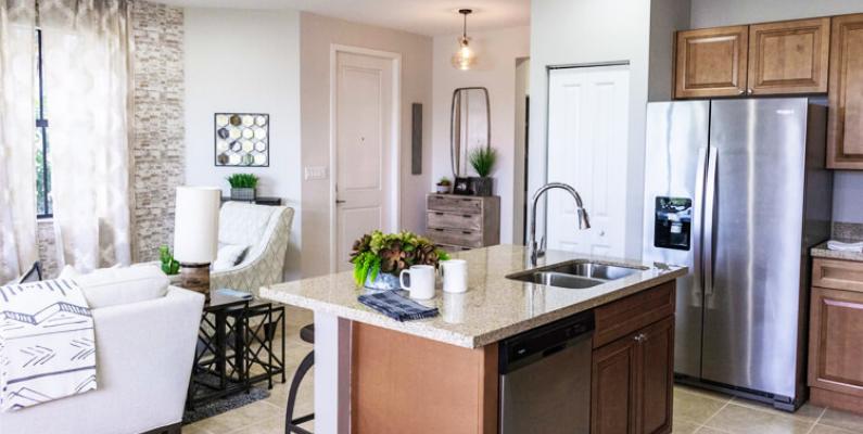 How Natural Stones Enhance The Look Of Small Homes?